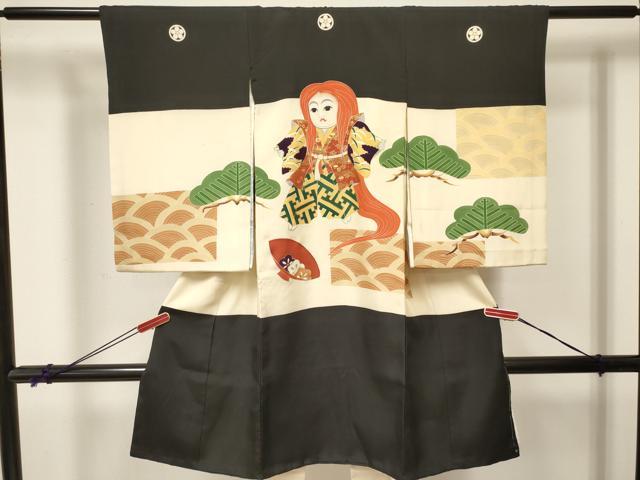 ■■■　サイズ　■■■ 【産着】 身丈 100.5cm（肩から） 裄丈 47cm 袖丈 57cm ■■■　商品詳細　■■■ 産着【着物：正絹・襦袢：化繊・五つ紋】の 状態は接写画像のように表地所々・紐部分・裏地に薄い汚れがございます。 大変...