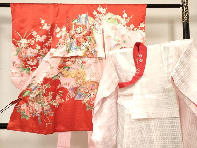 ■■■　サイズ　■■■ 【祝着】 身丈 84cm（肩から） 裄丈 44.5cm（肩上げ　0cm） 袖丈 56cm　縫込み 4cm 袖幅 28cm 前幅 14.5cm 後幅 15.5cm 着物縫いこみ 内揚げ 0cm （腰上げ　6cm） 裄 ...