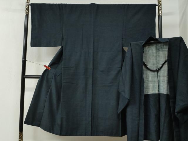 ■■■　サイズ　■■■ 【着物】 身丈 136cm（肩から） 裄丈 67cm 袖丈 47cm　縫込み 6cm 袖幅 35cm 前幅 25cm 後幅 31cm 着物縫いこみ 内揚げ 15.5cm 裄 お袖側 約3cm　身頃側 約3cm 【羽織...