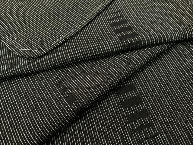 ■■■　サイズ　■■■ 身丈 168cm（肩から） 裄丈 67.5cm 袖丈 49.5cm　縫込み 6cm 袖幅 34cm 前幅 25cm 後幅 30.5cm 着物縫いこみ 内揚げ 4cm 裄 お袖側 約1cm　身頃側 約1cm ■■■　商...