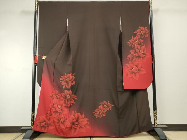 ■■■　サイズ　■■■ 身丈 163cm（肩から） 裄丈 68.5cm 袖丈 109.5cm　縫込み 4cm 袖幅 35cm 前幅 23.5cm 後幅 30cm 着物縫いこみ 内揚げ 7.5cm 裄 お袖側 約1.5cm　身頃側 約2.5c...