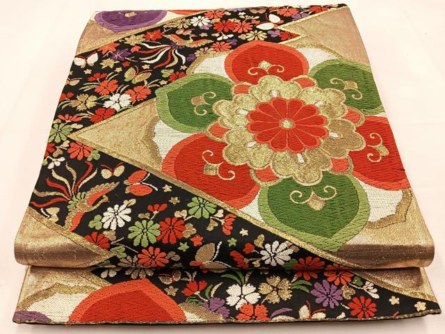 ■■■　サイズ　■■■ 長さ 408cm 幅 30cm程 ■■■　商品詳細　■■■ 【正絹・芯なし】 詳細に関しましては、画像をご確認ください。 大変上質な逸品になります。 お安く出品致しますので、是非この機会にいかがでしょうか？ ※表地所...