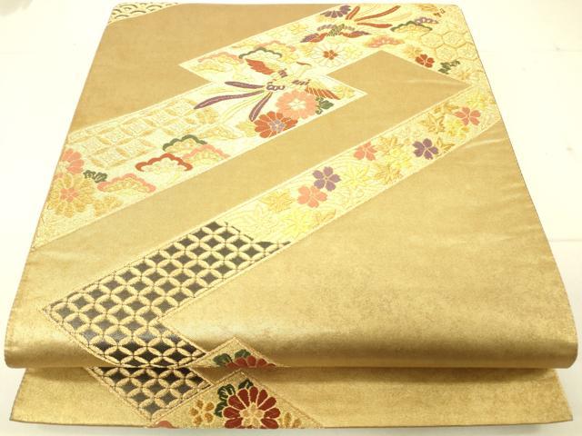 ■■■　サイズ　■■■ 長さ 438cm 幅 31cm程 ■■■　商品詳細　■■■ 【正絹・芯なし】 詳細に関しましては、画像をご確認ください。 大変上質な逸品になります。 お安く出品致しますので、是非この機会にいかがでしょうか？ ■■■　...