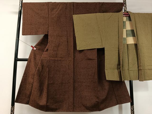 ■■■　サイズ　■■■ 【着物】 身丈 140cm（肩から） 裄丈 67.5cm 袖丈 47cm　縫込み 4cm 袖幅 34cm 前幅 25cm 後幅 31cm 着物縫いこみ 内揚げ 7cm 裄 お袖側 約2cm　身頃側 約1cm 【羽織】...