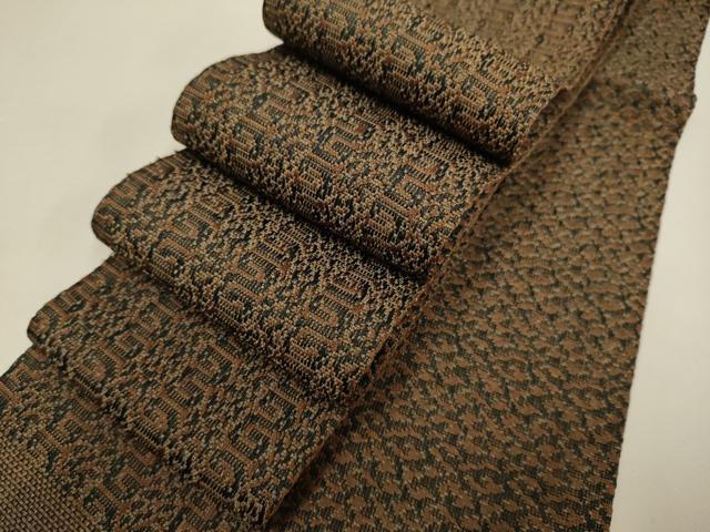 ■■■　サイズ　■■■ 長さ 380cm 幅 9.5cm程 ■■■　商品詳細　■■■ 【正絹】 状態は締めてはおりますが 特に目立ったシミ汚れなどもなく大変良い状態です。 大変上質な逸品になります。 お安く出品致しますので、是非この機会にい...
