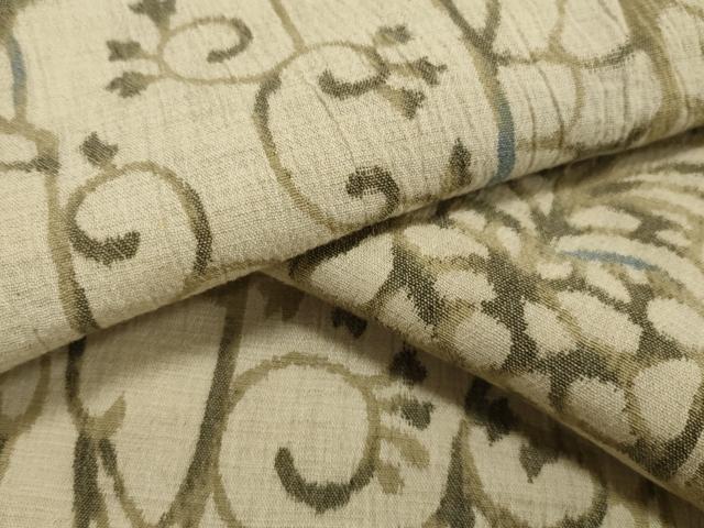 ■■■　サイズ　■■■ 身丈 148cm（肩から） 裄丈 61.5cm 袖丈 43cm　縫込み 3cm 袖幅 32cm 前幅 24cm 後幅 29cm 着物縫いこみ 内揚げ 0cm 裄 お袖側 約2.5cm　身頃側 約2.5cm ■■■　商...