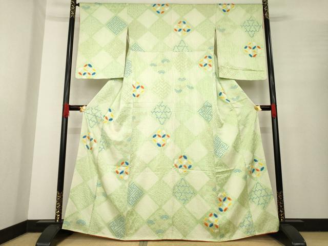 ■■■　サイズ　■■■ 身丈 163cm（肩から） 裄丈 66cm 袖丈 58cm　縫込み 3cm 袖幅 34cm 前幅 22cm 後幅 29.5cm 着物縫いこみ 内揚げ 4cm 裄 お袖側 約2cm　身頃側 約2cm ■■■　商品詳細　...