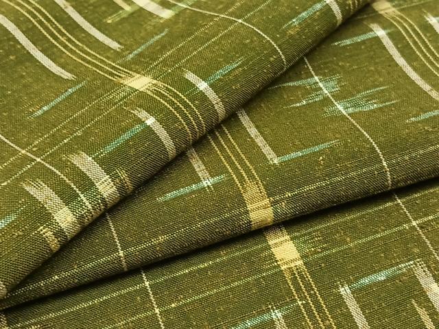 ■■■　サイズ　■■■ 身丈 150cm（肩から） 裄丈 64cm 袖丈 45cm　縫込み 3cm 袖幅 32cm 前幅 24cm 後幅 30cm 着物縫いこみ 内揚げ 0cm 裄 お袖側 約2.5cm　身頃側 約2cm ■■■　商品詳細　...