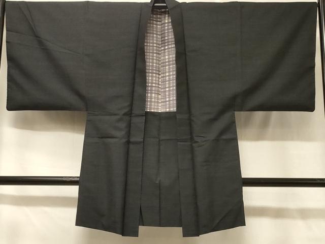 ■■■　サイズ　■■■ 身丈 94.5cm（肩から） 裄丈 68cm 袖丈 48cm　縫込み 5cm 袖幅 34.5cm 前幅 19.5cm 後幅 30.5cm 裄 お袖側 約1cm　身頃側 約0cm ■■■　商品詳細　■■■ 【正絹】 状...