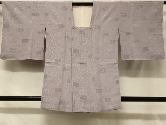 ■■■　サイズ　■■■ 身丈 84.5cm（肩から） 裄丈 65cm 袖丈 48cm　縫込み 5cm 袖幅 34.5cm 前幅 21cm 後幅 30.5cm 裄 お袖側 約2cm　身頃側 約5.5cm ■■■　商品詳細　■■■ 【正絹・未使...
