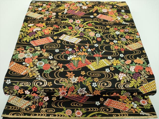 ■■■　サイズ　■■■ 長さ 428cm 幅 31cm程 ■■■　商品詳細　■■■ 【正絹】 状態は接写画像のように柄止まりに若干の薄い汚れがございますが その他特に目立ったシミ汚れなどもなく大変良い状態です。着用時には見えない部分になるか...