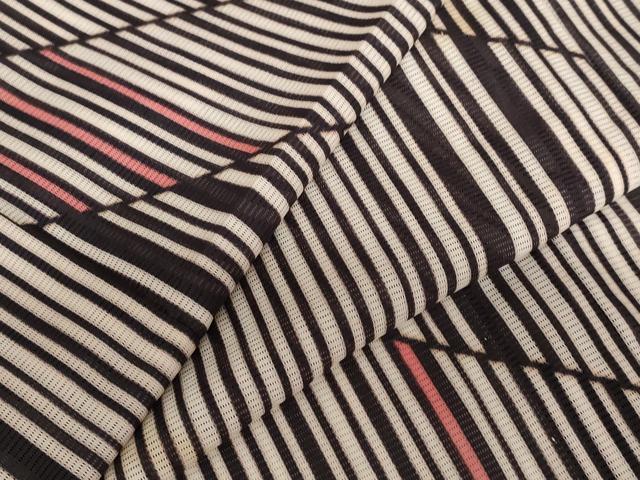 ■■■　サイズ　■■■ 身丈 154cm（肩から） 裄丈 64cm 袖丈 46cm　縫込み 3cm 袖幅 32cm 前幅 22.5cm 後幅 30cm 着物縫いこみ 内揚げ 0cm 裄 お袖側 約1.5cm　身頃側 約1cm ■■■　商品詳...