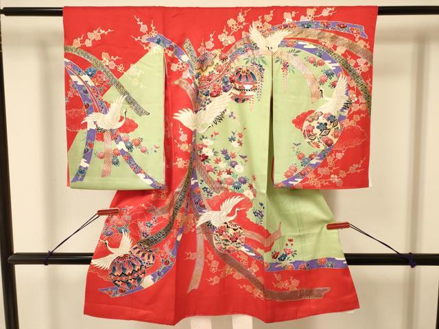 ■■■　サイズ　■■■ 【着物】 身丈 98cm（肩から） 裄丈 47.5cm 袖丈 56.5cm ■■■　商品詳細　■■■ 産着【着物：正絹・襦袢：化繊】の状態は接写画像のように 両袖後・下前に薄い汚れがございますが その他特に目立ったシ...