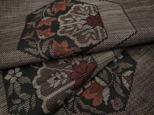 ■■■　サイズ　■■■ 身丈 160cm（肩から） 裄丈 63cm 袖丈 49cm　縫込み 3cm 袖幅 32.5cm 前幅 23.5cm 後幅 29.5cm 着物縫いこみ 内揚げ 0cm 裄 お袖側 約3cm　身頃側 約4cm ■■■　商...