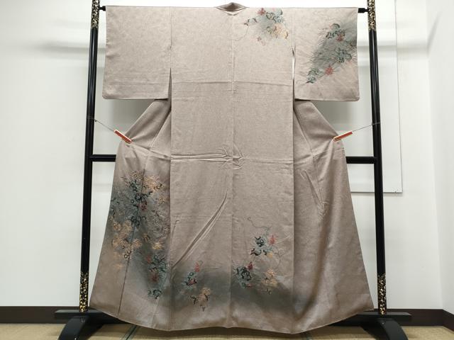 ■■■　サイズ　■■■ 身丈 158.5cm（肩から） 裄丈 63cm 袖丈 48cm　縫込み 7cm 袖幅 33cm 前幅 25cm 後幅 29.5cm 着物縫いこみ 内揚げ 4cm 裄 お袖側 約2cm　身頃側 約3cm ■■■　商品詳...