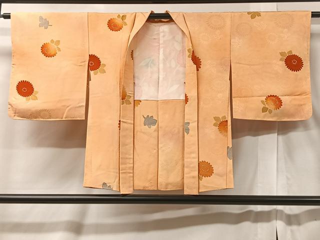 ■■■　サイズ　■■■ 身丈 72.5cm（肩から） 裄丈 62.5cm 袖丈 46cm　縫込み 4cm 袖幅 32cm 前幅 16.5cm 後幅 27.5cm 裄 お袖側 約3cm　身頃側 約3cm ■■■　商品詳細　■■■ 【正絹・未使...