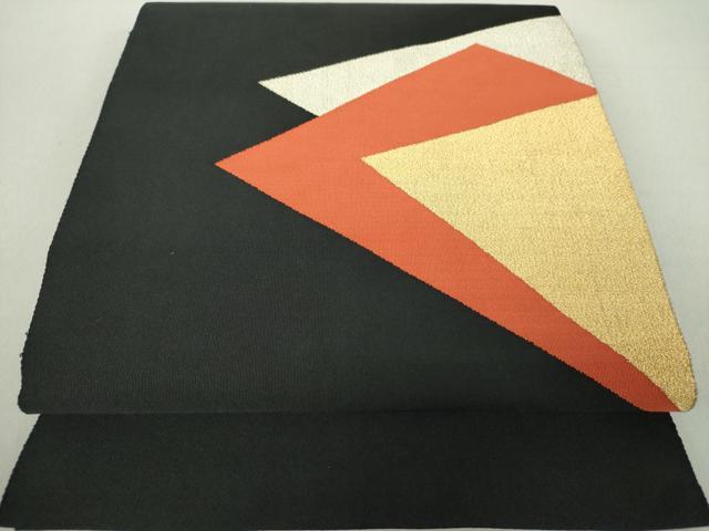 ■■■　サイズ　■■■ 長さ 356cm 幅 29.5cm程 ■■■　商品詳細　■■■ 【正絹】 状態は締めてはおりますが 特に目立ったシミ汚れなどもなく大変良い状態です。 爪で糸を1本1本掻きよせて織る爪つづれは 「日に寸、五日に寸、十日...