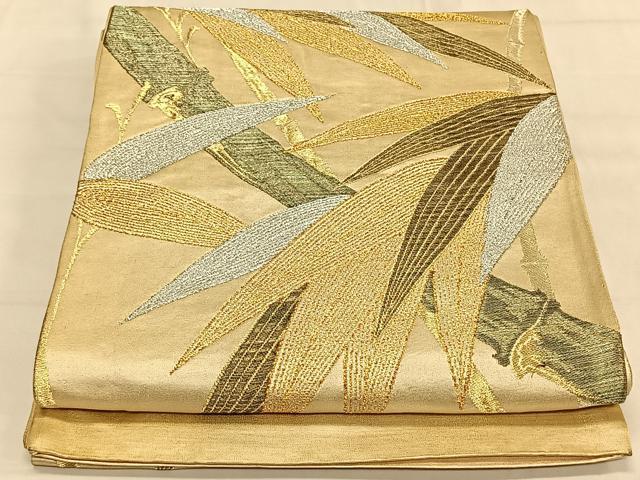 ■■■　サイズ　■■■ 長さ 410cm 幅 29.5cm程 ■■■　商品詳細　■■■ 【正絹・芯なし・未仕立て】 詳細に関しましては、画像をご確認ください。 大変上質な逸品になります。 お安く出品致しますので、是非この機会にいかがでしょう...