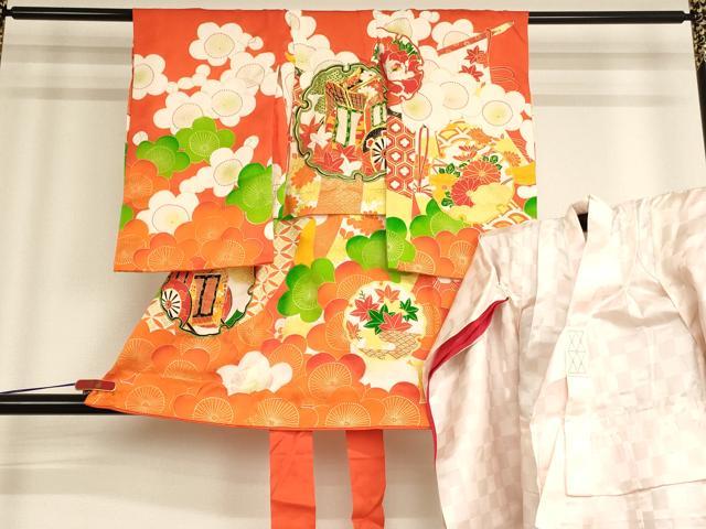 ■■■　サイズ　■■■ 【祝着】 身丈 86cm（肩から） 裄丈 38.5cm（肩上げ　0cm） 袖丈 55.5cm　縫込み 3.5cm 袖幅 28cm 前幅 14cm 後幅 16.5cm 着物縫いこみ 内揚げ 0cm （腰上げ5cm） 裄...