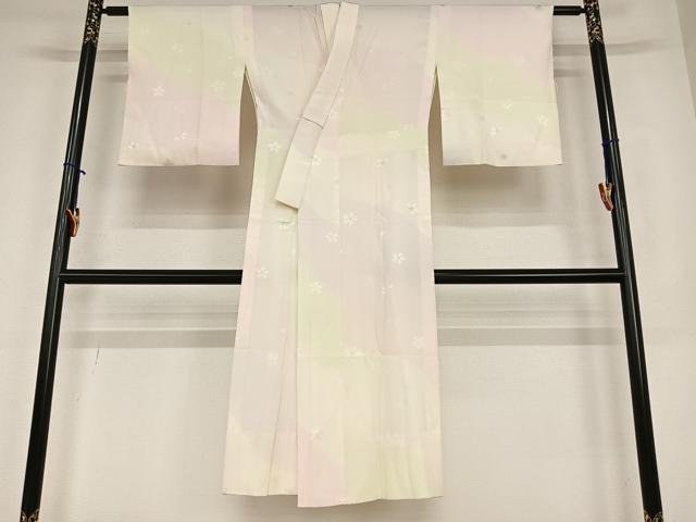 ■■■　サイズ　■■■ 身丈 128cm（肩から） 裄丈 63cm 袖丈 49.5cm　縫込み 5cm 袖幅 32cm 前幅 24.5cm 後幅 30.5cm 着物縫いこみ 内揚げ 3.5cm 裄 お袖側 約3.5cm　身頃側 約2cm ■...