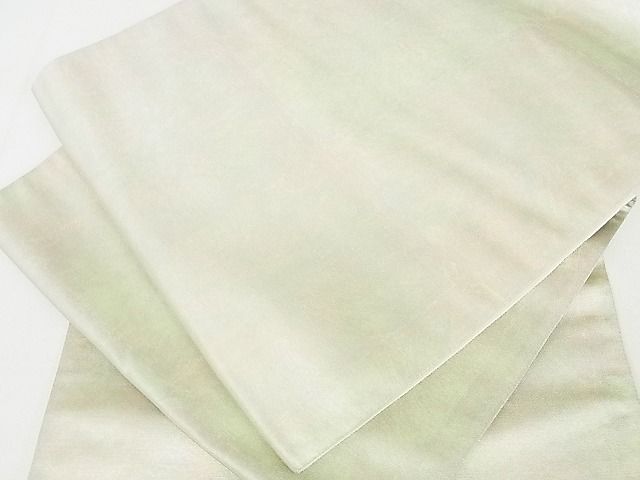 ■■■　サイズ　■■■ 長さ 432cm 幅 31cm程 ■■■　商品詳細　■■■ 【正絹】 状態は接写画像のように 裏地に薄い汚れがございますが その他表地は特に目立ったシミ汚れなどもなく大変良い状態です。 着用時には見えない部分になりま...