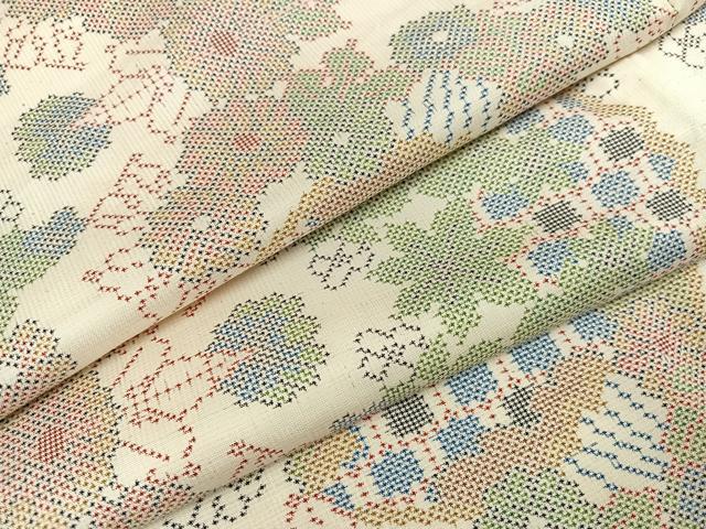 ■■■　サイズ　■■■ 身丈 157cm（肩から） 裄丈 63cm 袖丈 53.5cm　縫込み 0cm 袖幅 32.5cm 前幅 22.5cm 後幅 28cm 着物縫いこみ 内揚げ 0cm 裄 お袖側 約0cm　身頃側 約2cm ■■■　商...