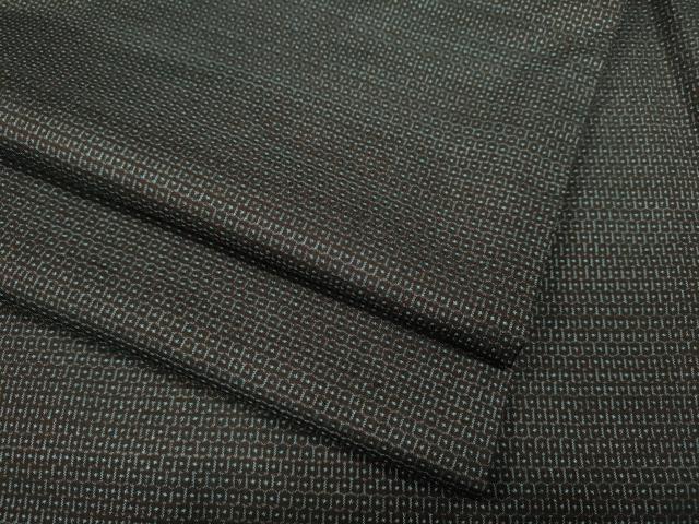 ■■■　サイズ　■■■ 身丈 142cm（肩から） 裄丈 69cm 袖丈 50cm　縫込み 4cm 袖幅 35cm 前幅 25cm 後幅 30.5cm 着物縫いこみ 内揚げ 8cm 裄 お袖側 約2cm　身頃側 約4cm ■■■　商品詳細　...