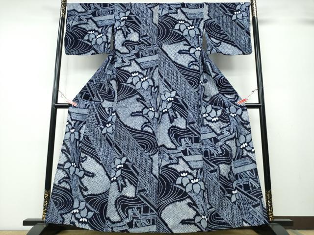 ■■■　サイズ　■■■ 身丈 161cm（肩から） 裄丈 70cm 袖丈 42cm　縫込み 3cm 袖幅 36cm 前幅 23cm 後幅 32.5cm 着物縫いこみ 内揚げ 0cm 裄 お袖側 約1cm　身頃側 約0cm ■■■　商品詳細　...