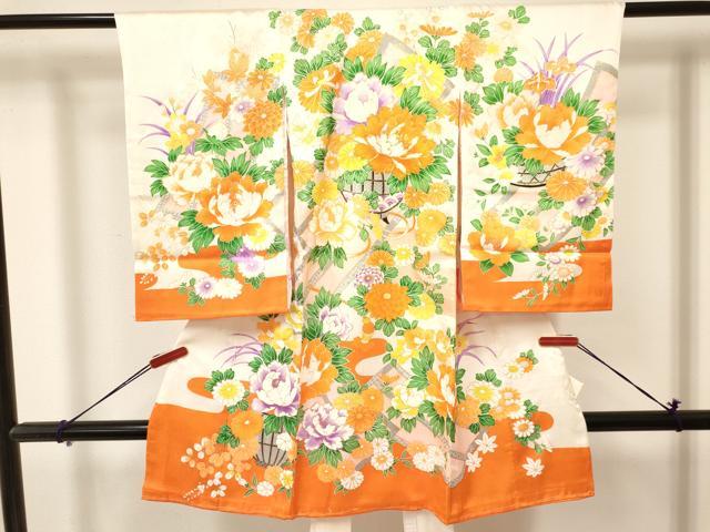 ■■■　サイズ　■■■ 【着物】 身丈 95.5cm（肩から） 裄丈 45.5cm 袖丈 56.5cm ■■■　商品詳細　■■■ 産着【着物：正絹・襦袢：化繊】の 状態は接写画像のように 着物・襦袢共に表地所々・紐部分・裏地に薄い汚れがござ...