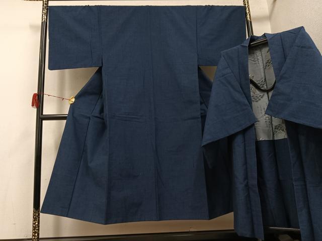 ■■■　サイズ　■■■ 【着物】 身丈 141.5cm（肩から） 裄丈 67.5cm 袖丈 46.5cm　縫込み 2cm 袖幅 34.5cm 前幅 24cm 後幅 30cm 着物縫いこみ 内揚げ 3cm 裄 お袖側 約5cm　身頃側 約4c...