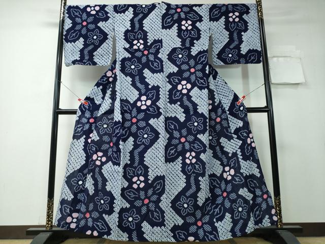 ■■■　サイズ　■■■ 身丈 158.5cm（肩から） 裄丈 70.5cm 袖丈 47cm　縫込み 3.5cm 袖幅 36cm 前幅 26cm 後幅 31.5cm 着物縫いこみ 内揚げ 0cm 裄 お袖側 約0cm　身頃側 約0cm ■■■...