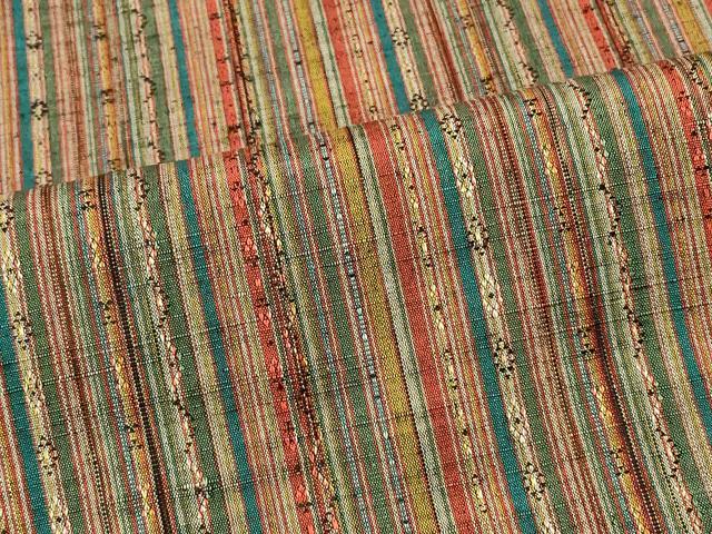 ■■■　サイズ　■■■ 身丈 148.5cm（肩から） 裄丈 62cm 袖丈 45.5cm　縫込み 3.5cm 袖幅 32.5cm 前幅 24.5cm 後幅 28.5cm 着物縫いこみ 内揚げ 0cm 裄 お袖側 約4cm　身頃側 約5.5...