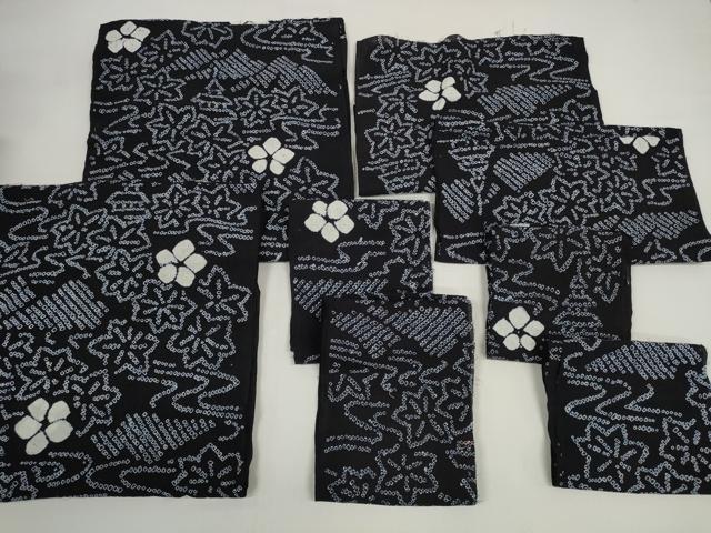 ■■■　サイズ　■■■ 長さ　　着尺分あり 幅　　　約36cm ■■■　商品詳細　■■■ 【綿・未使用】 状態は特に目立ったシミ汚れなどもなく大変良い状態です。 人気の高い“有松鳴海絞り”の浴衣でございます。 “鳴海絞り”ならではの表情を生...