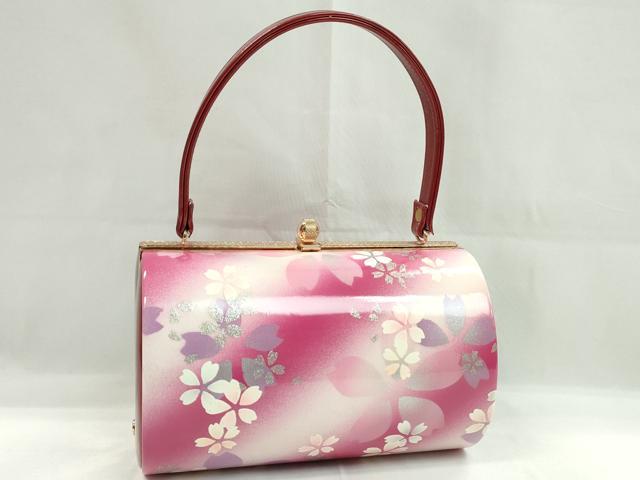 ■■■　サイズ　■■■ 横　　　18cm 縦　　　11.5cm　取っ手込み　23.5cm 奥行き　11.5cm ■■■　商品詳細　■■■ 状態は参考画像のように、側面に小さな傷・汚れ、 持ち手付け根に剥がれがございますが、 その他特に目立っ...