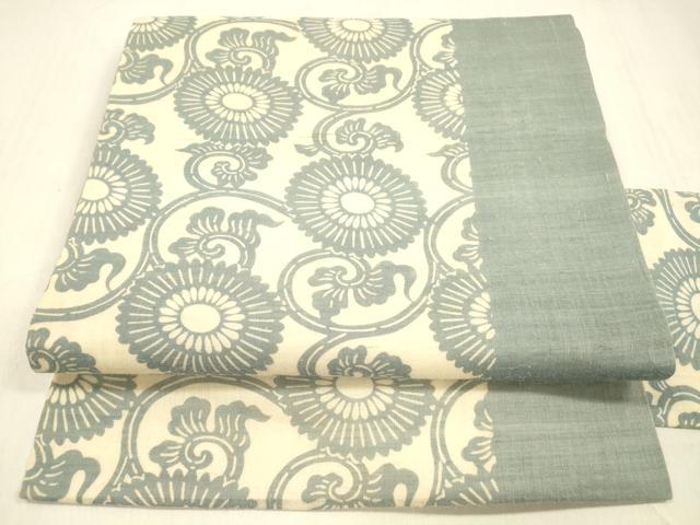 ■■■　サイズ　■■■ 長さ 354.5cm 幅 30.5cm程 ■■■　商品詳細　■■■ 【麻】 状態は接写画像のように表地所々・裏地に薄い汚れがございます。 大変上質な逸品になりますのでぜひお手入れをされてお召しになられてはいかがでしょ...