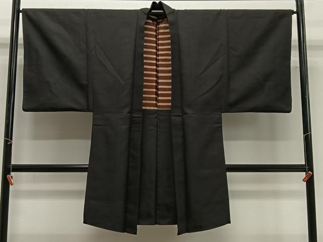 ■■■　サイズ　■■■ 身丈 103cm（肩から） 裄丈 65.5cm 袖丈 52cm　縫込み 2cm 袖幅 33cm 前幅 19cm 後幅 30cm 裄 お袖側 約0cm　身頃側 約0cm ■■■　商品詳細　■■■ 【正絹】 状態は接写画...