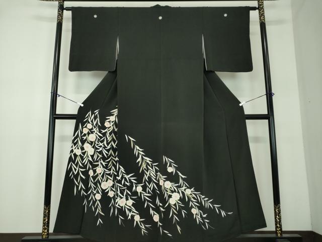 ■■■　サイズ　■■■ 身丈 158.5cm（肩から） 裄丈 62.5cm 袖丈 49cm　縫込み 2.5cm 袖幅 32cm 前幅 25cm 後幅 29.5cm 着物縫いこみ 内揚げ 7.5cm 裄 お袖側 約1cm　身頃側 約2.5cm...