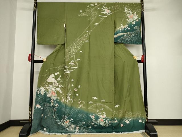 ■■■　サイズ　■■■ 反幅　35.5cm　　　八掛付き ※ご自身でお好みのサイズに仕立ててお召になっていただけます。 ■■■　商品詳細　■■■ 【正絹・未使用】 状態は特に目立ったシミ汚れなどもなく大変良い状態です。 大変上質な逸品になり...