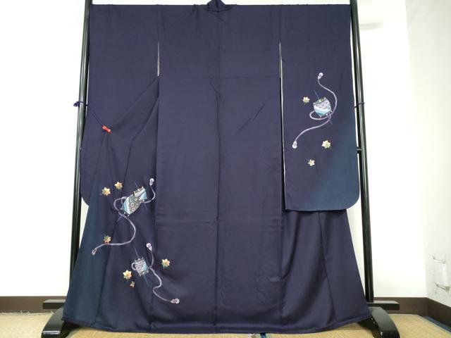■■■　サイズ　■■■ 身丈 170cm（肩から） 裄丈 68cm 袖丈 108cm　縫込み 2cm 袖幅 35cm 前幅 25cm 後幅 31cm 着物縫いこみ 内揚げ 5cm 裄 お袖側 約1cm　身頃側 約1cm ■■■　商品詳細　■...