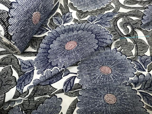 ■■■　サイズ　■■■ 長さ　　着尺分あり 幅　　　約35.5cm ■■■　商品詳細　■■■ 【交織・未使用】 状態は接写画像のように表地所々に薄い汚れがございます。 お安く出品致しますので、是非この機会にいかがでしょうか？ ■■■　注意事...
