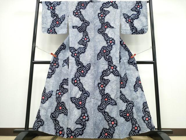 ■■■　サイズ　■■■ 身丈 161cm（肩から） 裄丈 67.5cm 袖丈 45cm　縫込み 4.5cm 袖幅 34.5cm 前幅 24cm 後幅 29cm 着物縫いこみ 内揚げ 0cm 裄 お袖側 約1cm　身頃側 約0cm ■■■　商...