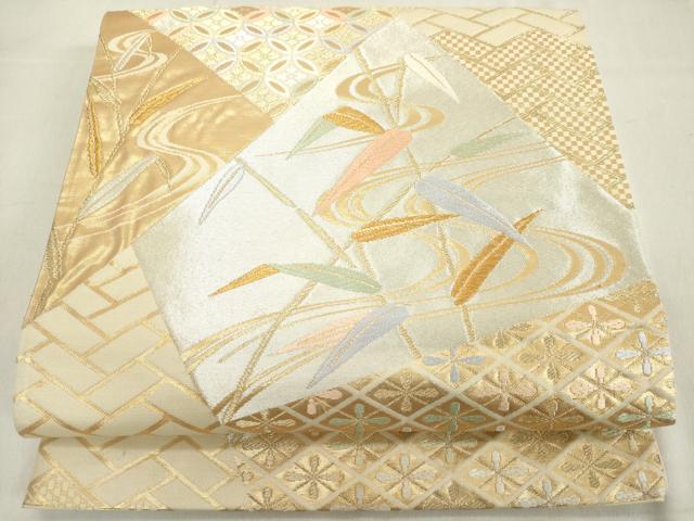 ■■■　サイズ　■■■ 長さ 424cm 幅 31cm程 ■■■　商品詳細　■■■ 【正絹・芯なし】 詳細に関しましては、画像をご確認ください。 大変上質な逸品になります。 お安く出品致しますので、是非この機会にいかがでしょうか？ ※手先未...