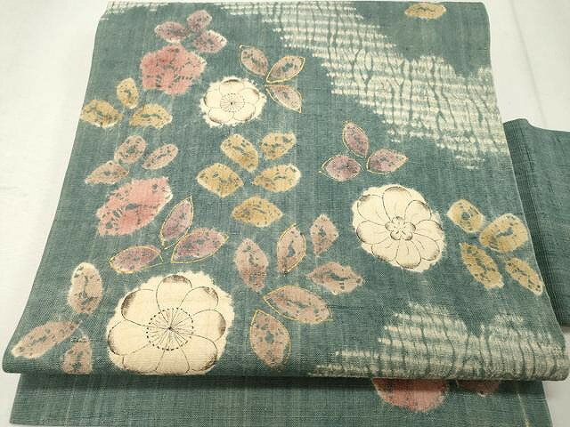 ■■■　サイズ　■■■ 長さ 365cm 幅 31cm程 ■■■　商品詳細　■■■ 【正絹】 状態は接写画像のように表地所々に薄い汚れがございます。 大変上質な逸品になりますのでぜひお手入れをされてお召しになられてはいかがでしょうか。 お安...