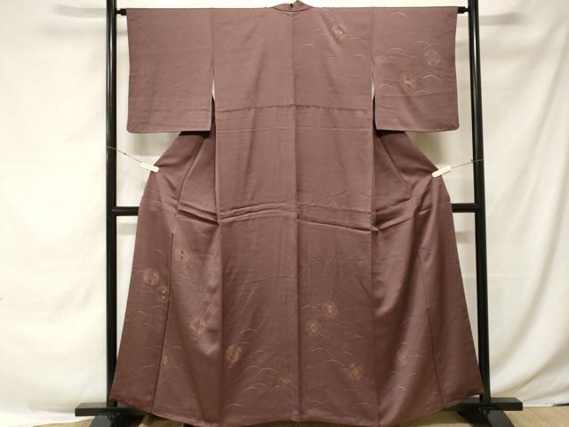 ■■■　サイズ　■■■ 身丈 159cm（肩から） 裄丈 65cm 袖丈 48cm　縫込み 6cm 袖幅 33cm 前幅 26cm 後幅 30cm 着物縫いこみ 内揚げ 3cm 裄 お袖側 約3cm　身頃側 約3cm ■■■　商品詳細　■■...