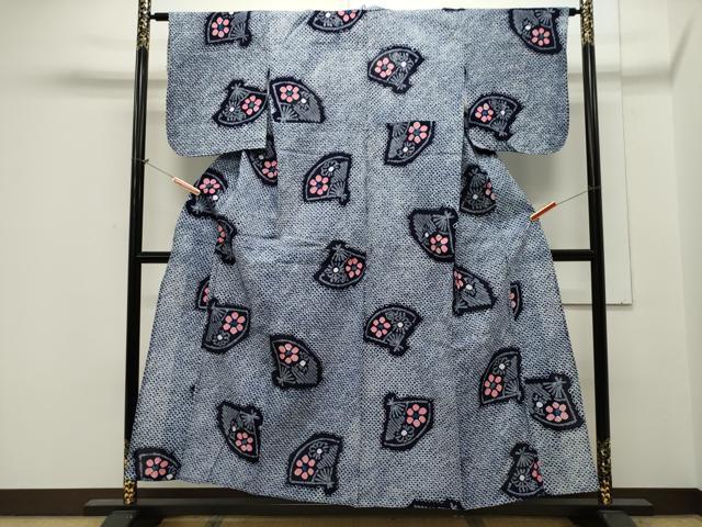 ■■■　サイズ　■■■ 身丈 155cm（肩から） 裄丈 64.5cm 袖丈 46.5cm　縫込み 2cm 袖幅 32.5cm 前幅 25cm 後幅 31.5cm 着物縫いこみ 内揚げ 0cm 裄 お袖側 約1.5cm　身頃側 約1cm ■...
