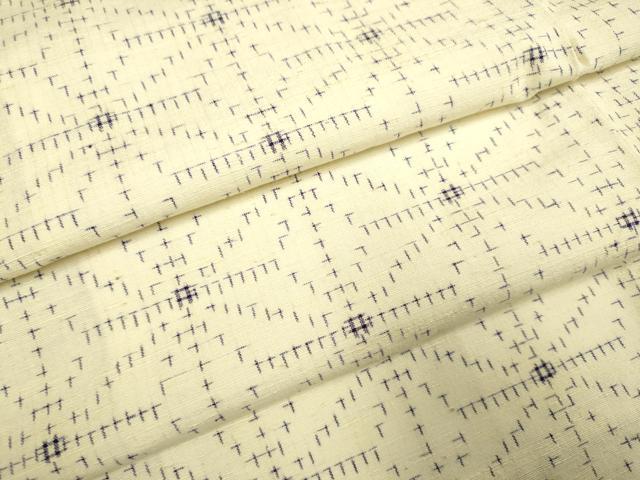 ■■■　サイズ　■■■ 身丈 153cm（肩から） 裄丈 62cm 袖丈 46cm　縫込み 3cm 袖幅 32cm 前幅 23.5cm 後幅 28.5cm 着物縫いこみ 内揚げ 0cm 裄 お袖側 約3cm　身頃側 約3cm ■■■　商品詳...