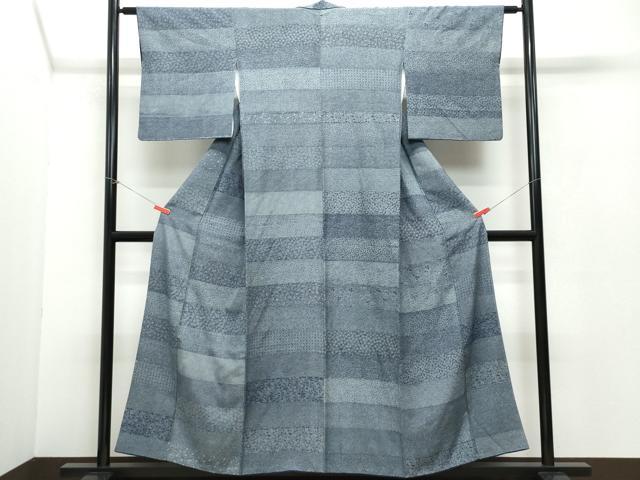 ■■■　サイズ　■■■ 身丈 153.5cm（肩から） 裄丈 62cm 袖丈 46.5cm　縫込み 6cm 袖幅 32cm 前幅 25cm 後幅 26cm 着物縫いこみ 内揚げ 7.5cm 裄 お袖側 約6cm　身頃側 約5cm ■■■　商...