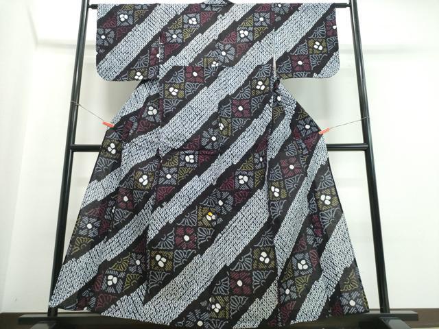 ■■■　サイズ　■■■ 身丈 157.5cm（肩から） 裄丈 63.5cm 袖丈 46cm　縫込み 2.5cm 袖幅 32.5cm 前幅 23.5cm 後幅 29cm 着物縫いこみ 内揚げ 0cm 裄 お袖側 約1cm　身頃側 約1cm ■...