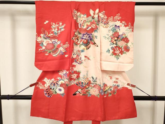 ■■■　サイズ　■■■ 【祝着】 身丈 98.5cm（肩から） 裄丈 39.5cm（肩上げ　3.5cm） 袖丈 56cm　縫込み 2cm 袖幅 30cm 前幅 14.5cm 後幅 16cm 着物縫いこみ 内揚げ 0cm （腰上げ　0cm） ...