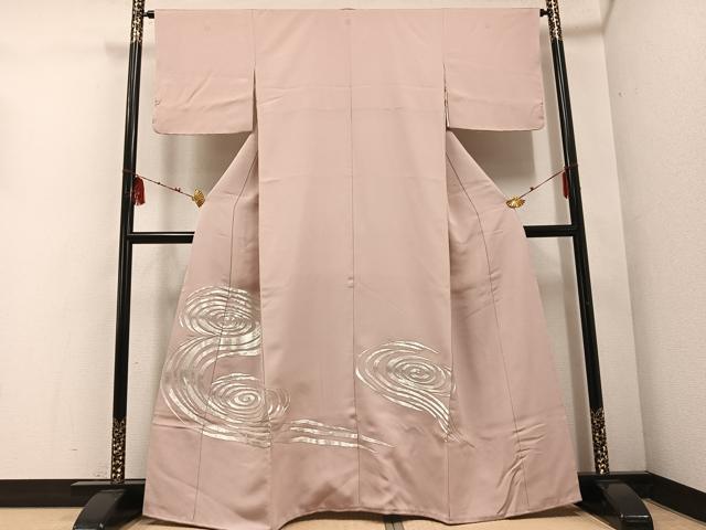 ■■■　サイズ　■■■ 身丈 160.5cm（肩から） 裄丈 64cm 袖丈 44cm　縫込み 6cm 袖幅 32cm 前幅 24cm 後幅 30cm 着物縫いこみ 内揚げ 0cm 裄 お袖側 約2cm　身頃側 約0cm ■■■　商品詳細　...